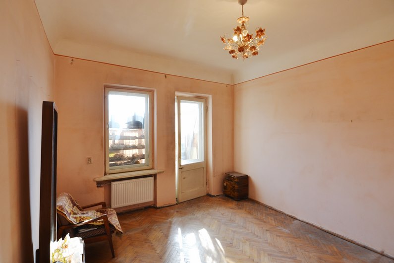 Продам 2 кім квартиру в центрі